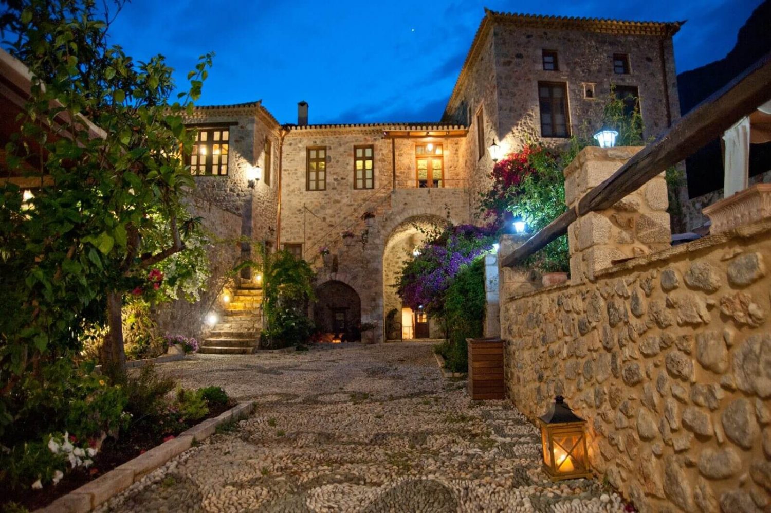 Αρχοντικό Χατζηπαναγιώτη | Ξενοδοχείο στο Λεωνίδιο